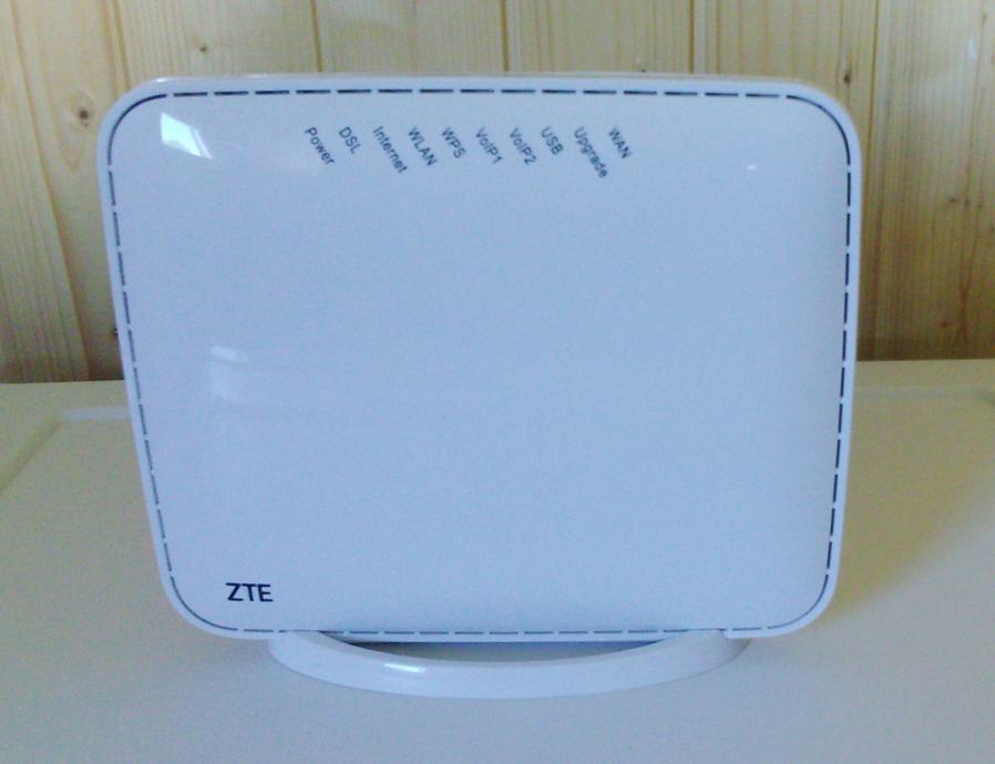 TCom ZTE vDSL/aDSL/opticki Wireless VoIP router