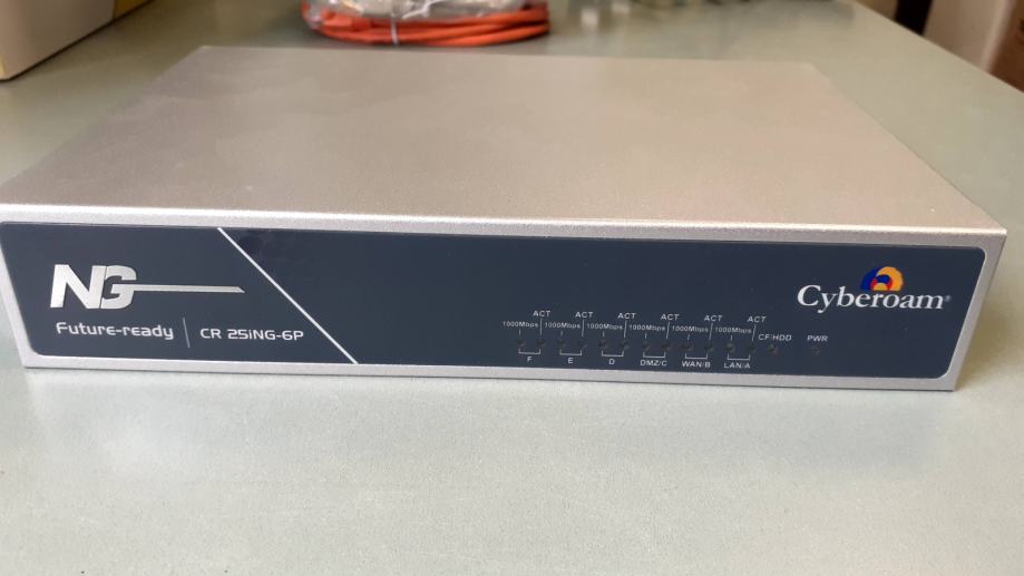 CR 25ing-6P CYBEROAM SOPHOS - UTM firewall router - PFSENSE OPNSENSE