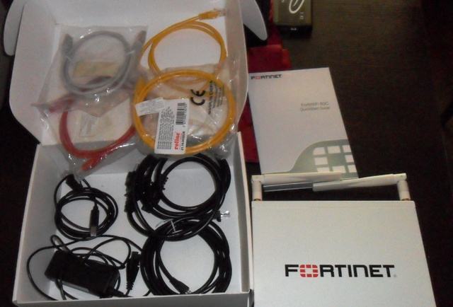 FORTINET FORTIGATE / FORTIWIFI 60C (samo hardware) REZERVIRANO
