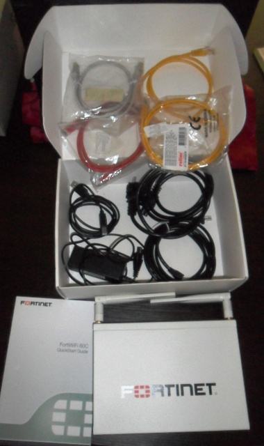 FORTINET FORTIGATE / FORTIWIFI 60C (samo hardware) REZERVIRANO