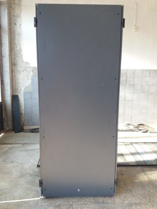 Fujitsu Siemens serverski (rack) ormar 46U