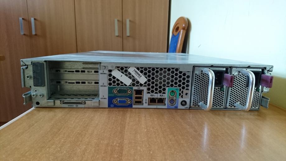 HP ProLiant DL380 G3 server