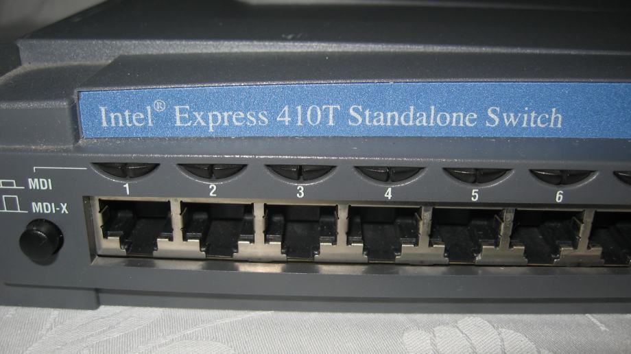 Intel® Express 410T Standalone Switch , 24-port , 1 Rack-mount Unit