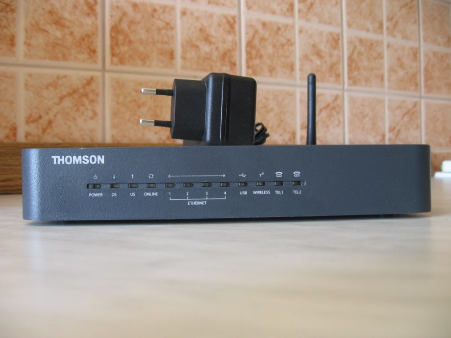 TWG850-4 Router Gateway Thomson wifi wireless adsl 2 modem cable voip