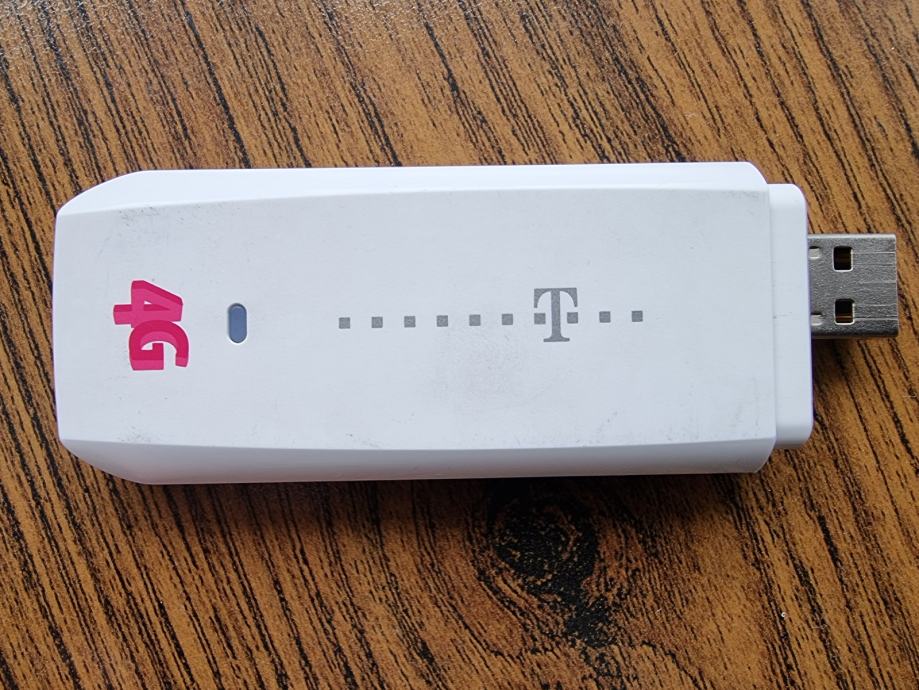 Internet router Alcatel One Touch L100V 4G LTE Mobile USB modem...