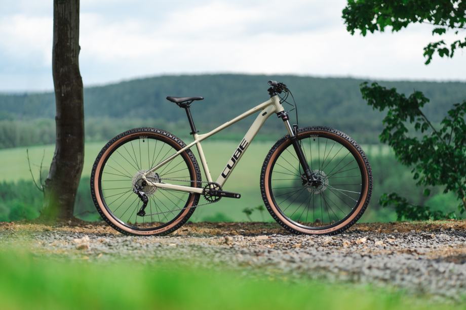 BICIKL CUBE AIM EX DESERT 2022