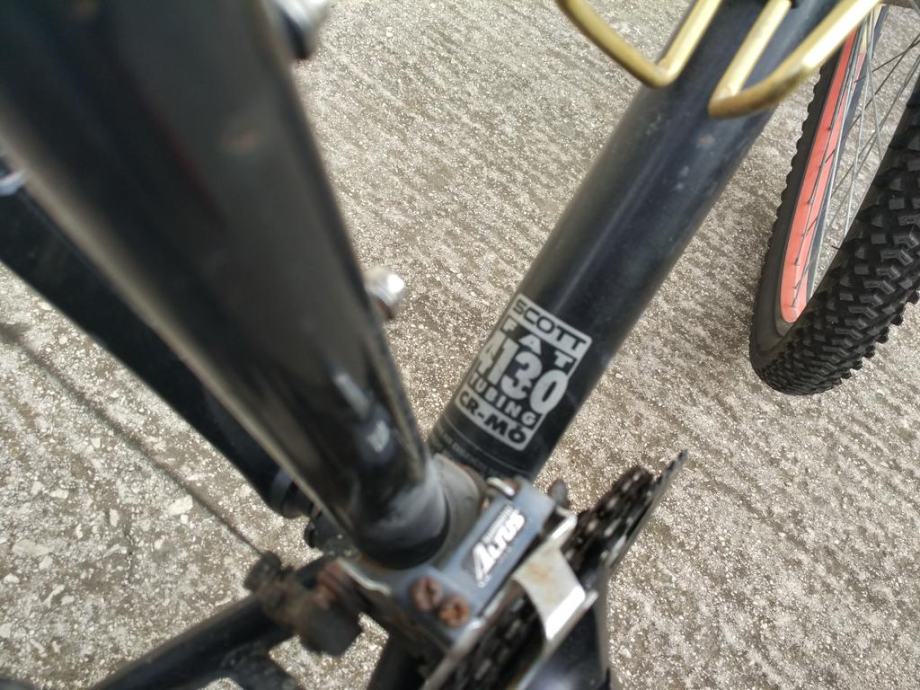 Bicikl Scott Apache 26