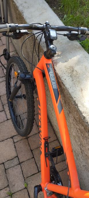 Bicikla Bitwin Rockrider 340 i Bitwin nosač za biciklu