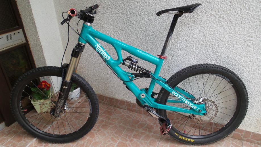 COMMENCAL FURIOUS, CUSTOM, VRHUNSKI DH, FR, ENDURO, BICIKL