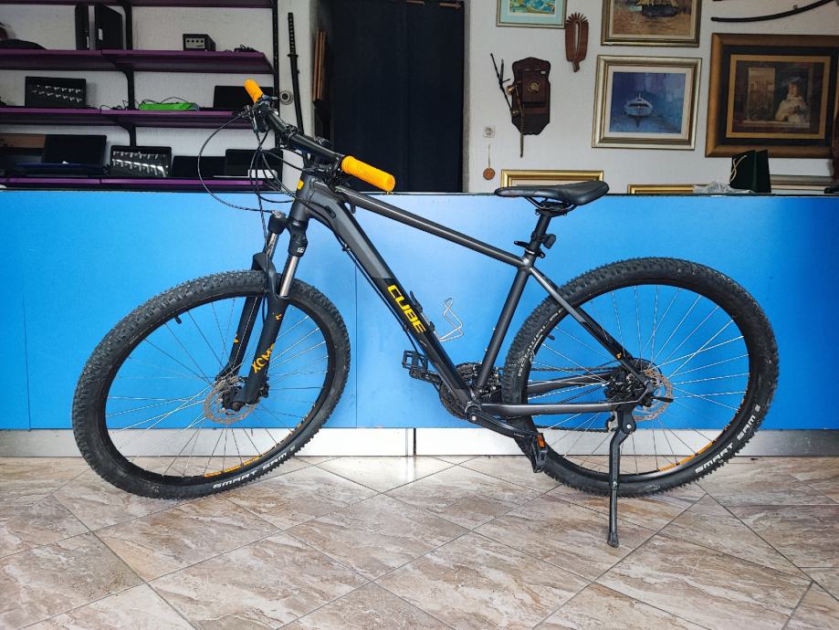 CUBE AIM RACE DARKGREY ORANGE 2O21 29 KAO NOV