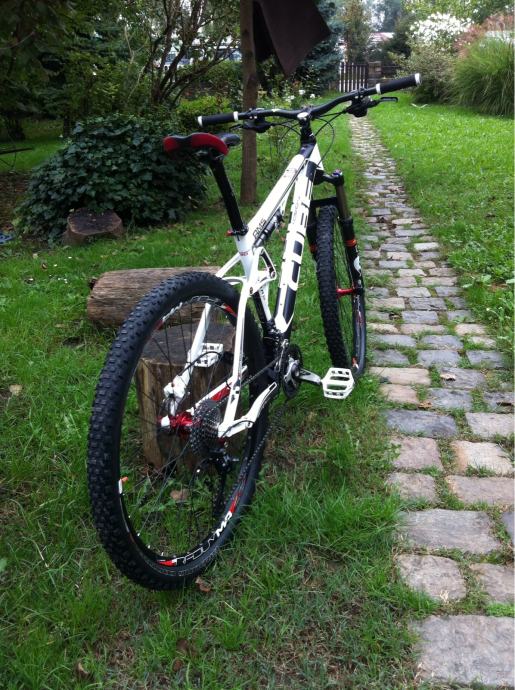 Cube AMS 120 PRO 29er