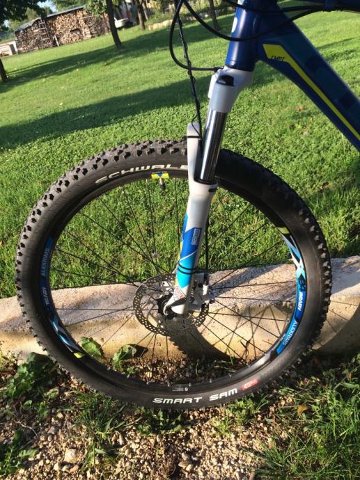 CUBE Analog Disc 2012 18