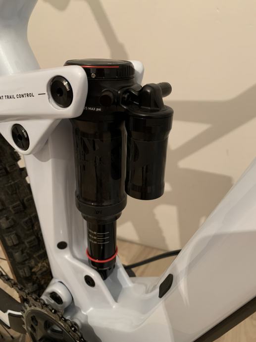 CUBE STEREO 150R L VEL. 2022 *NOVO*