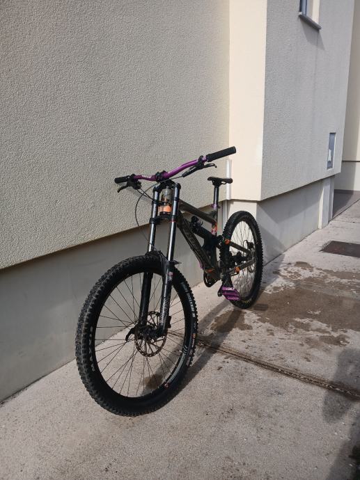 Downhill Bike Begramont straitline