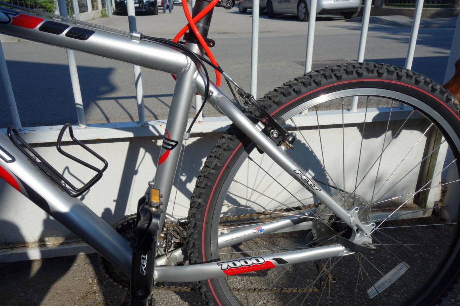 FELT FS500, rama 17,5, Vetta, original dijelovi, 1.500kn