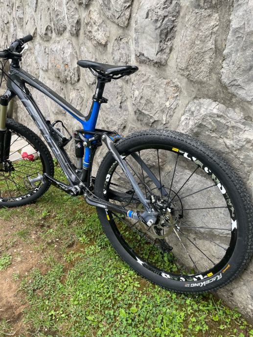 Felt Virtue Team Carbon