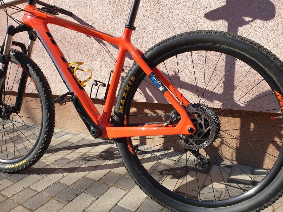 Fuji SLM 29er 2.7, karbon, L veličina, posjedujem račun, SNIŽENO!!