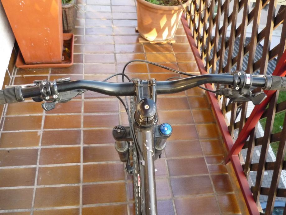 DH bicikl-Haro Extreme X7 full suspension