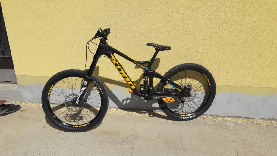 Kona Operator carbon 2016 L !!!!!!! Downhill MTB Bicikli