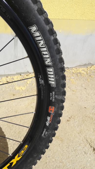 Kona Operator carbon 2016 L !!!!!!! Downhill MTB Bicikli