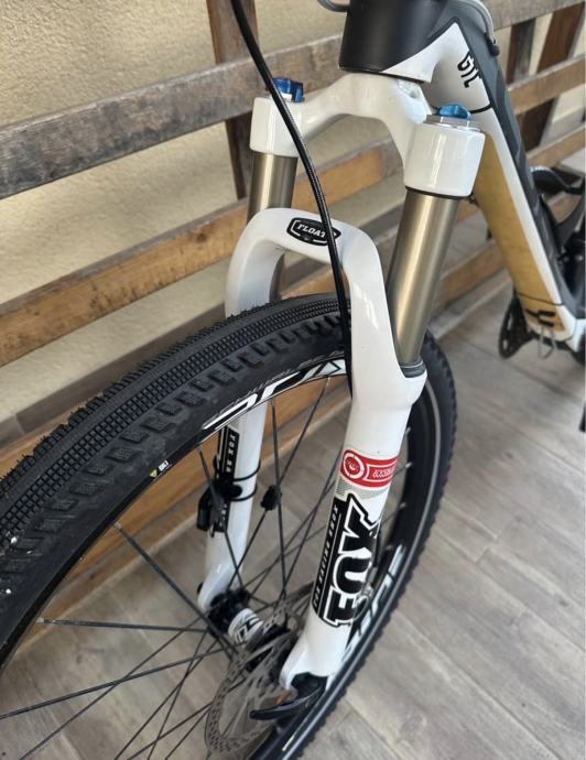 MTB cube full karbon