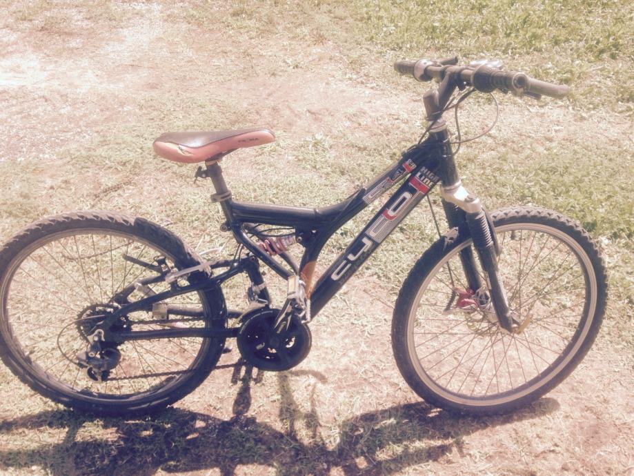 PRODAJEM BICIKL CYCO