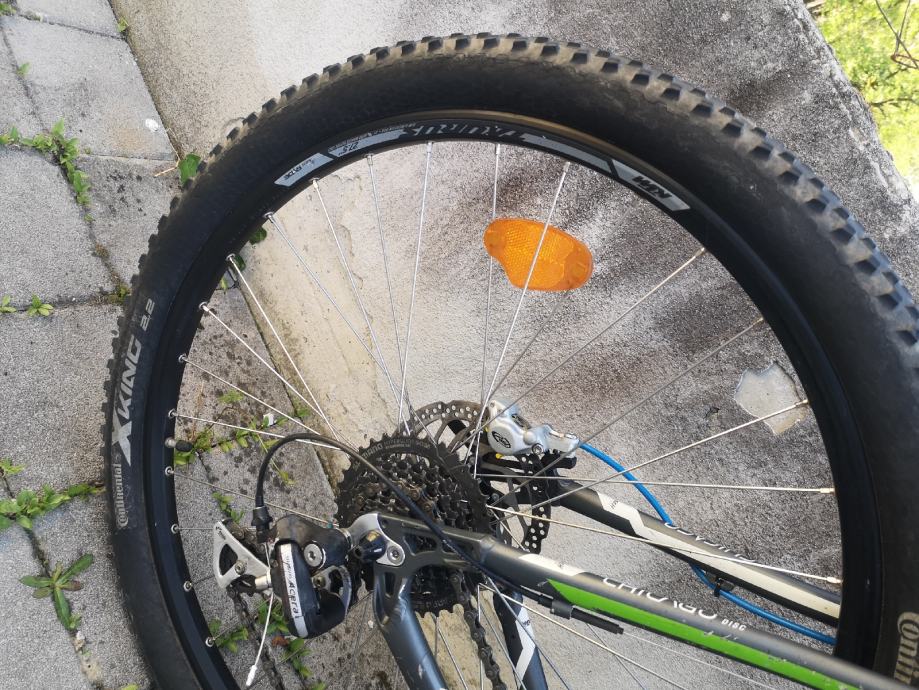 prodajem bicikl KTM,27.5 veličina rame 19 u potpunosti ispravan