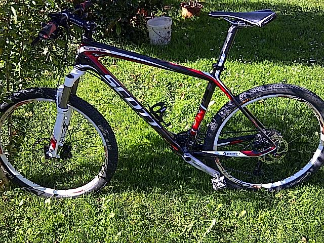 Scott Scale 35 carbon 2012 26 - hitno