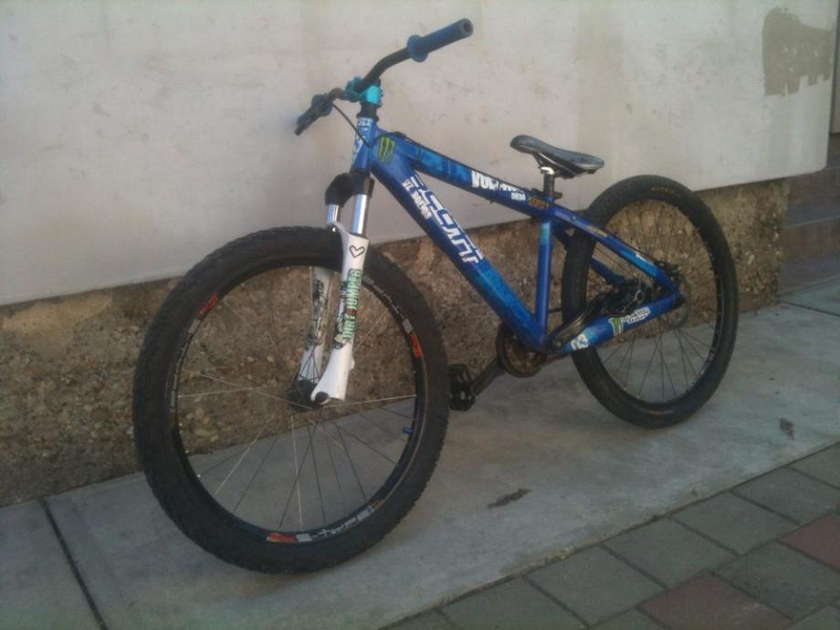 P/M:Scott Voltage yz3 custom