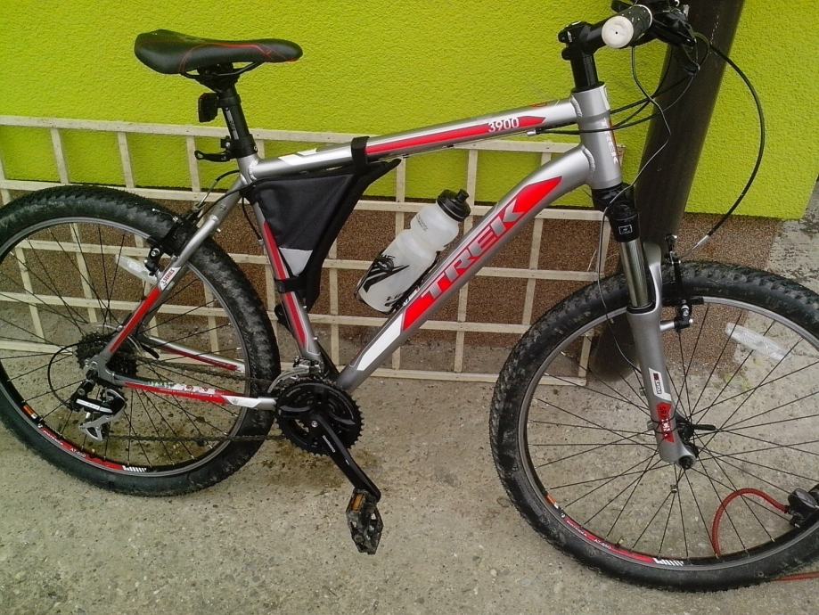 Trek 3900
