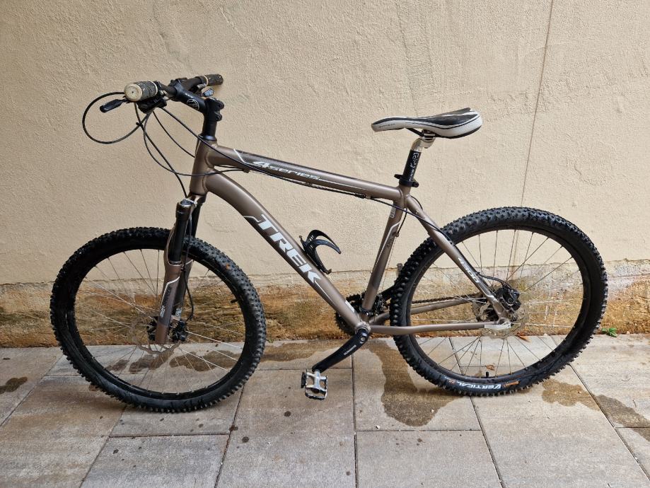 Trek 4300