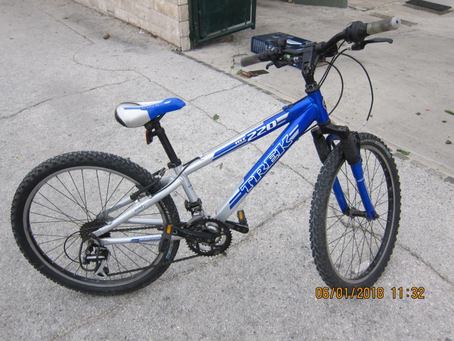 TREK MT 220