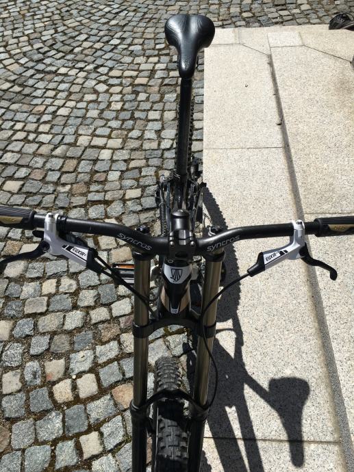 TREK SCRATCH 8 Full suspension downhill bike