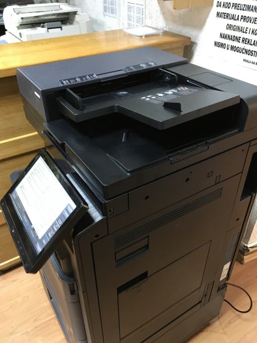 Kyocera Taskalfa 4053ci Color , nova zapakirana sa postoljem