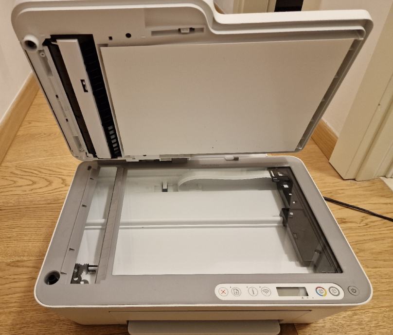 Multifunkcijski inkjet printer HP Deskjet Plus 4120