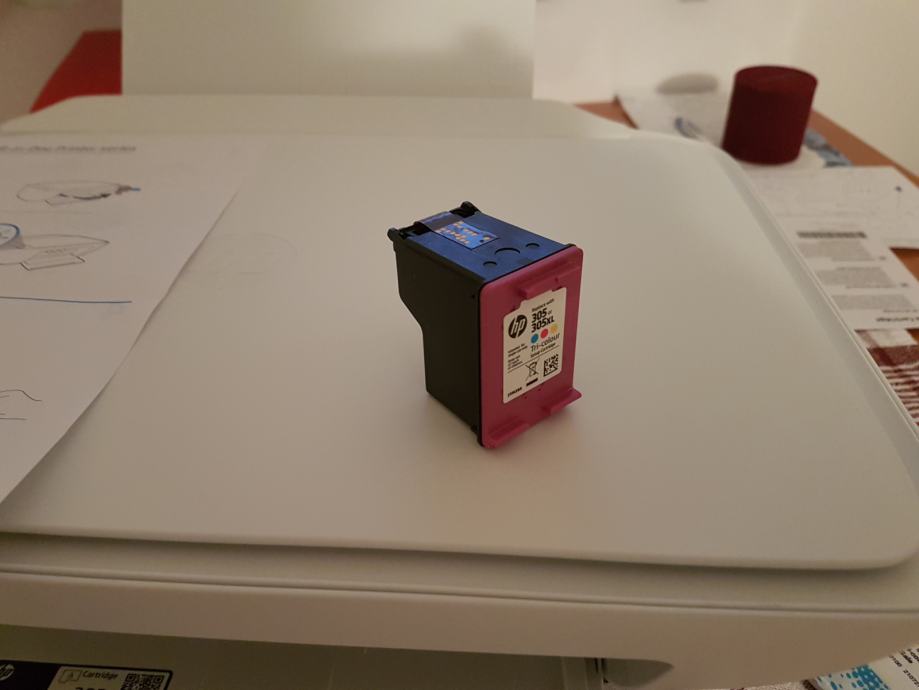 Printer + scan hp desk jet 2320 Novo u kutiji 300kn