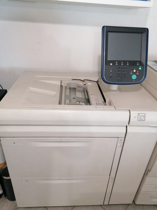 XEROX OHCF SRA3+XEROX Professional Finsher+postolje za rip(bez ripa)