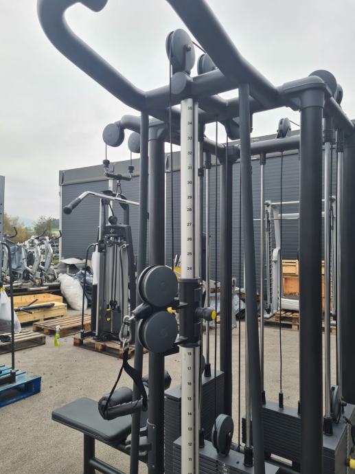 Technogym Element multifunkcijska 5 postajna naprava Cable Station 5