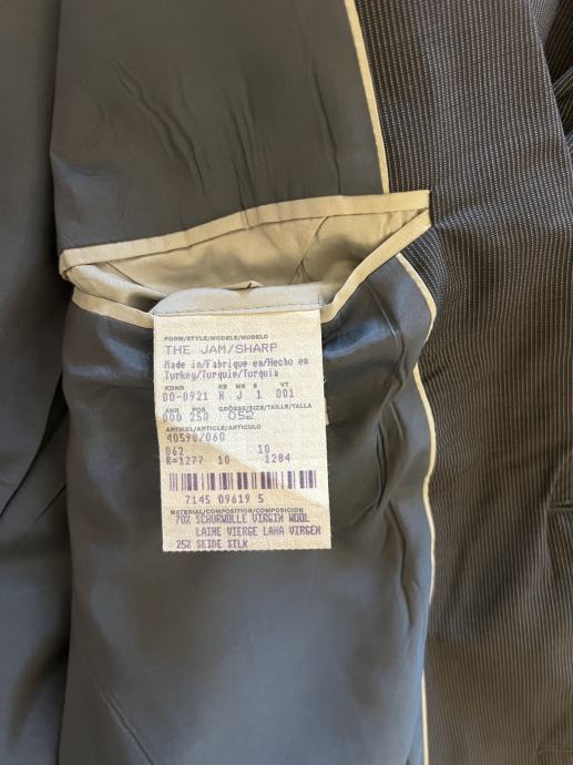 Hugo Boss muško odijelo + torba za odijela