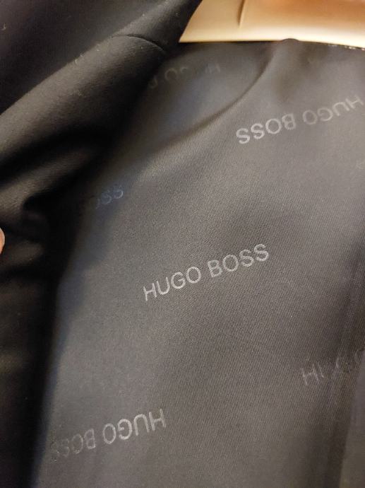 Hugo Boss muško odijelo