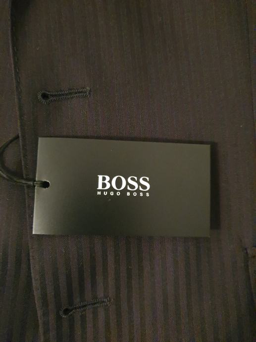 Hugo Boss odijelo