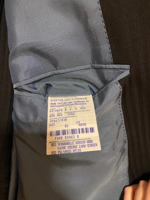 Hugo Boss odijelo vel. 50