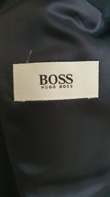 Muška odijela HUGO BOSS I ARMANI