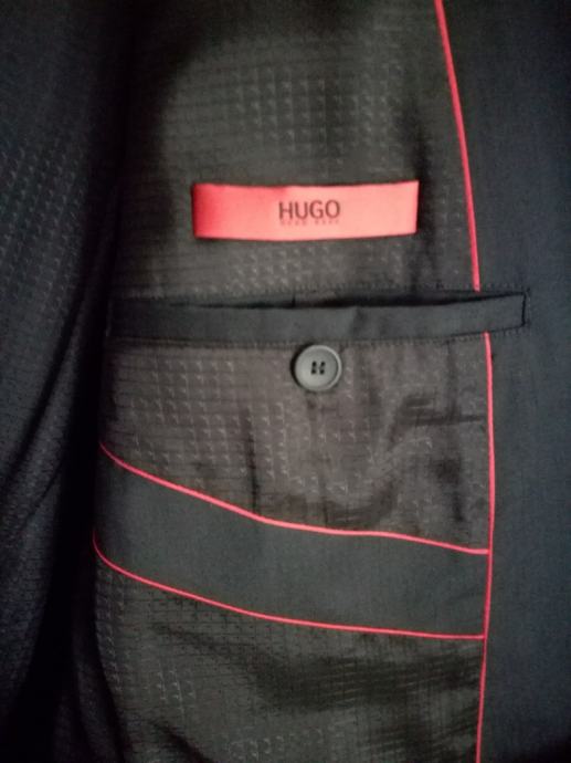 Muško odijelo Hugo Boss, vel. 54