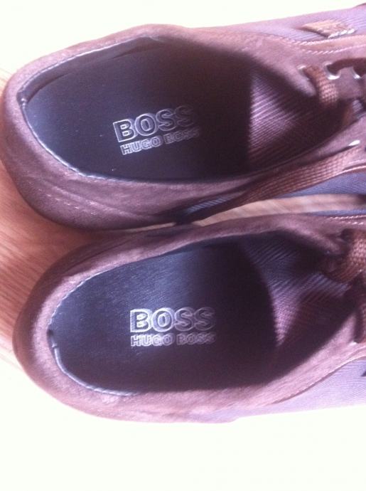 CIPELE HUGO BOSS- NOVE