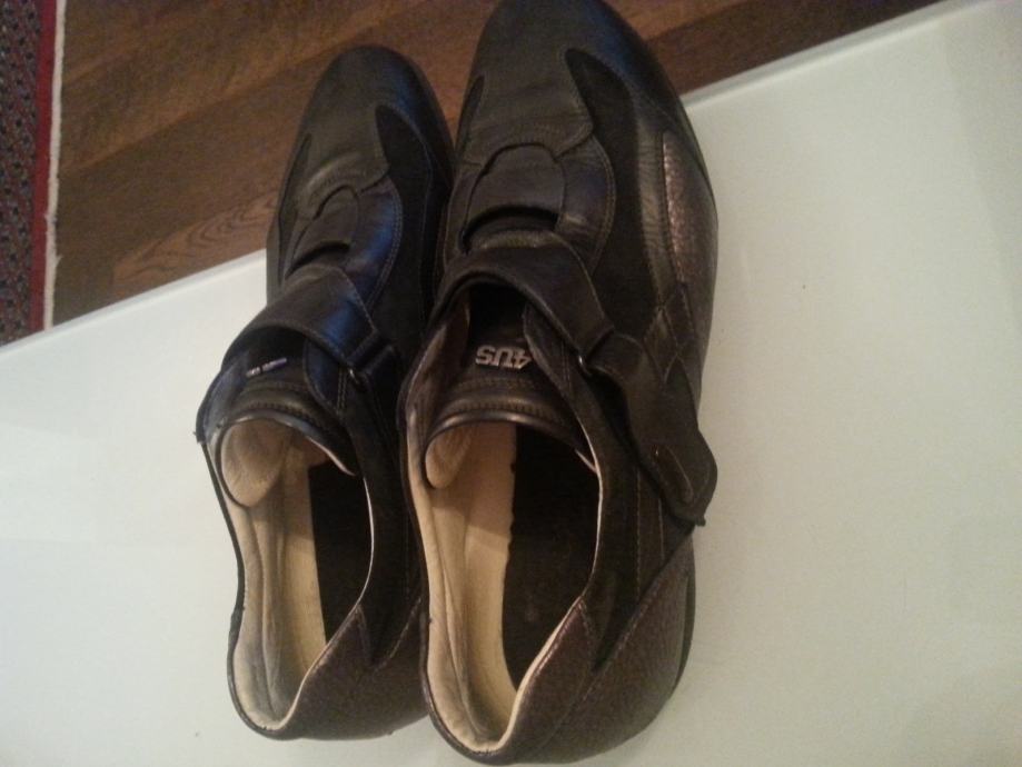 PACIOTTI cipele, tenisice br.44-45, 250kn