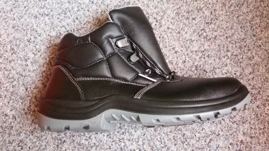 Nove radne cipele Exena br.45 / br.46 (2 para)