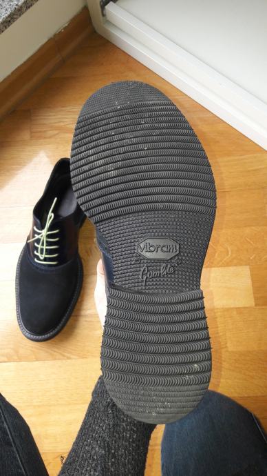 Strugar nove cipele 43