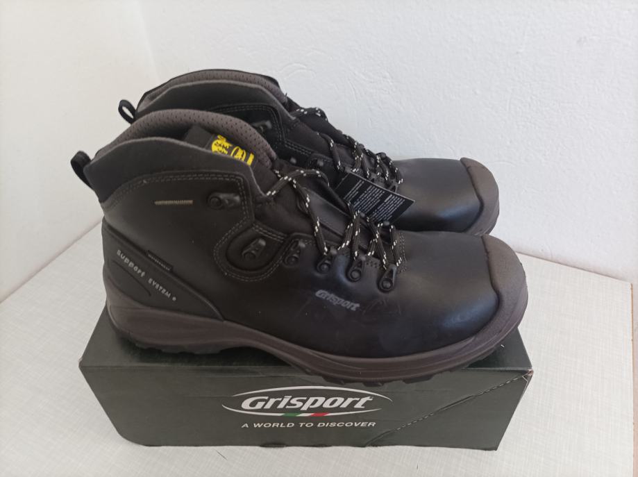 Zaštitne radne cipele sa čeličnom kapicom 44 br. NOVO