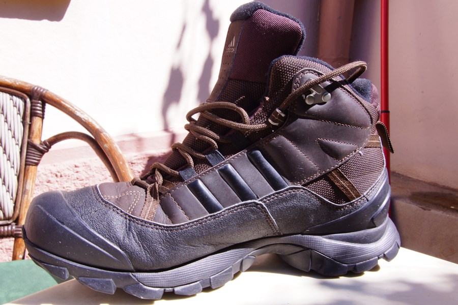 planinarske gojzerice adidas br.44